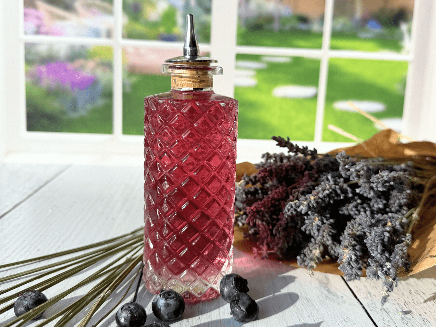 How to Make Lavender Simple Syrup - Elicit Folio